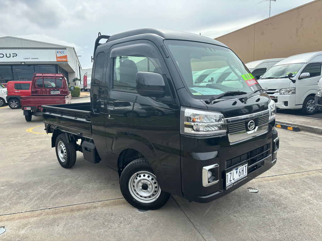 Street Legal Japanese Mini Trucks and Vans — Minitrucks.net